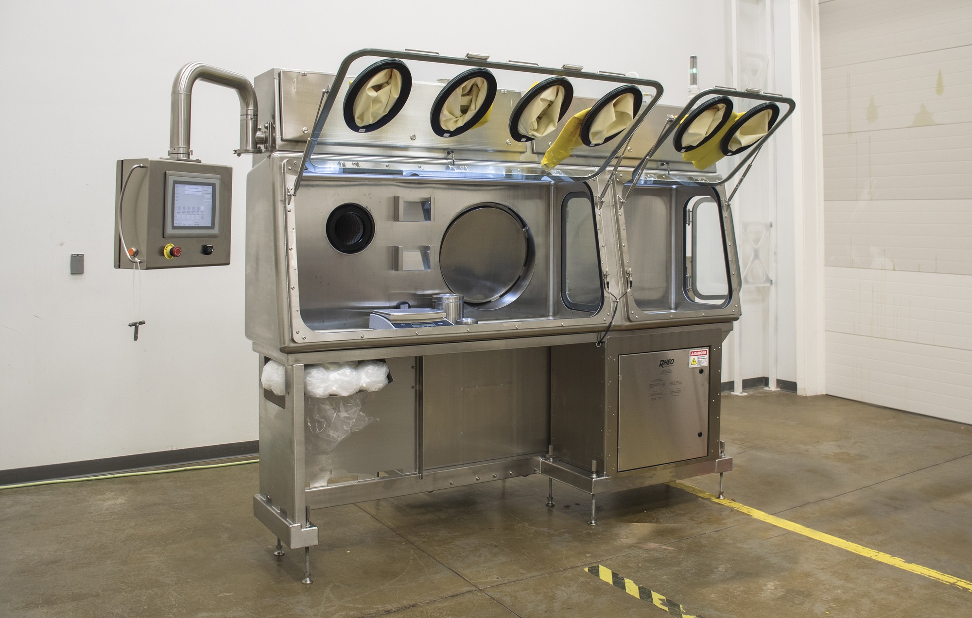 High Containment Weigh & Dispense Isolator - Rheo Engineering