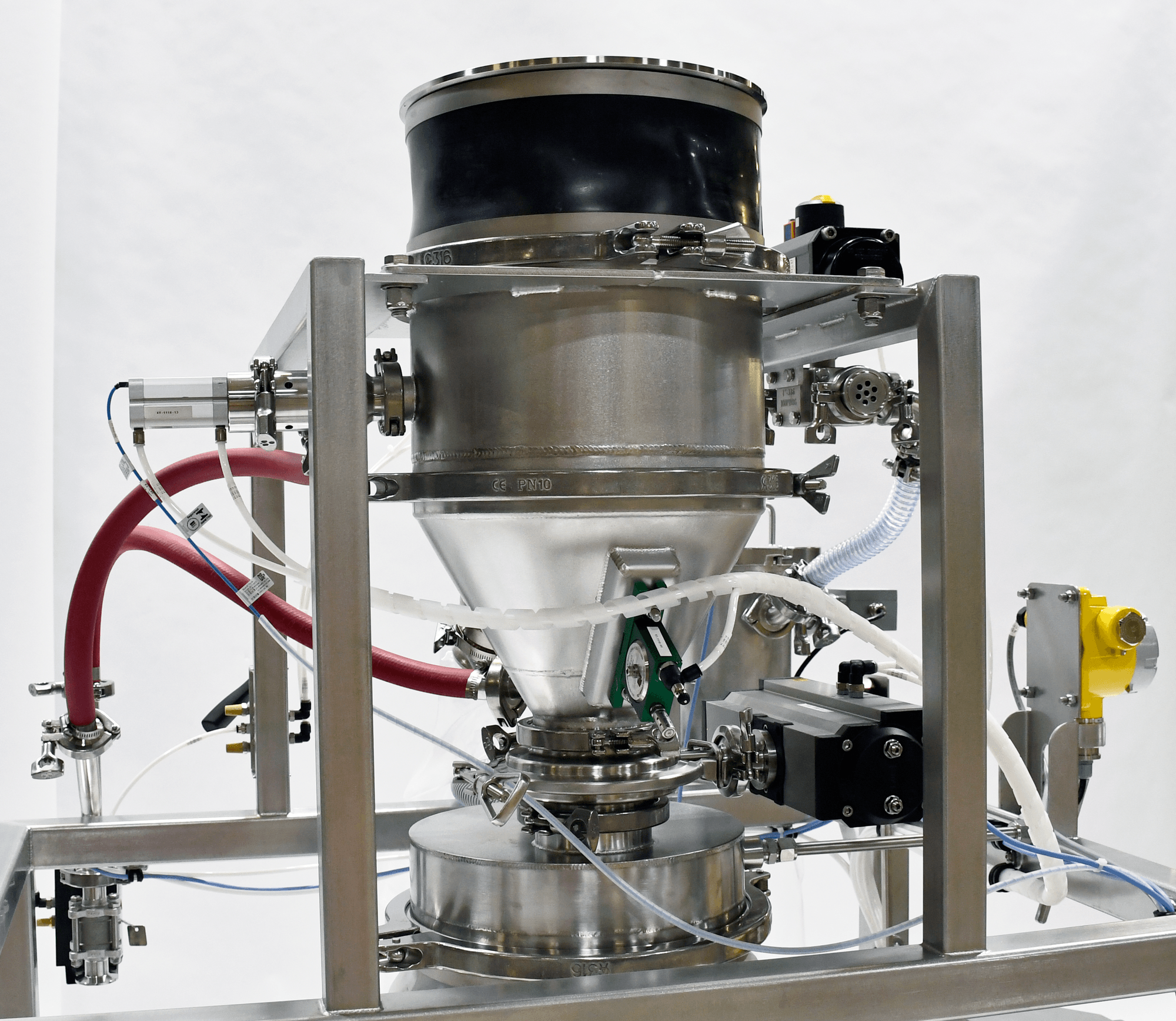 Automated High Containment Packout Station with WIP - Rheo Engineering